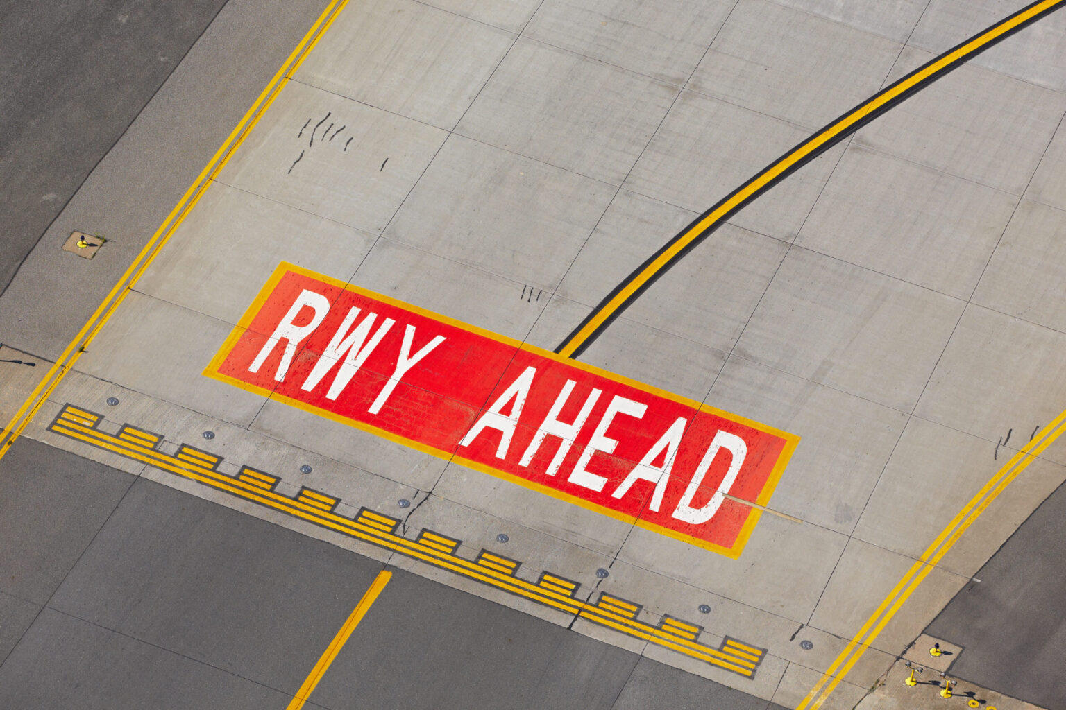 Airport Surface Awareness - uAvionix